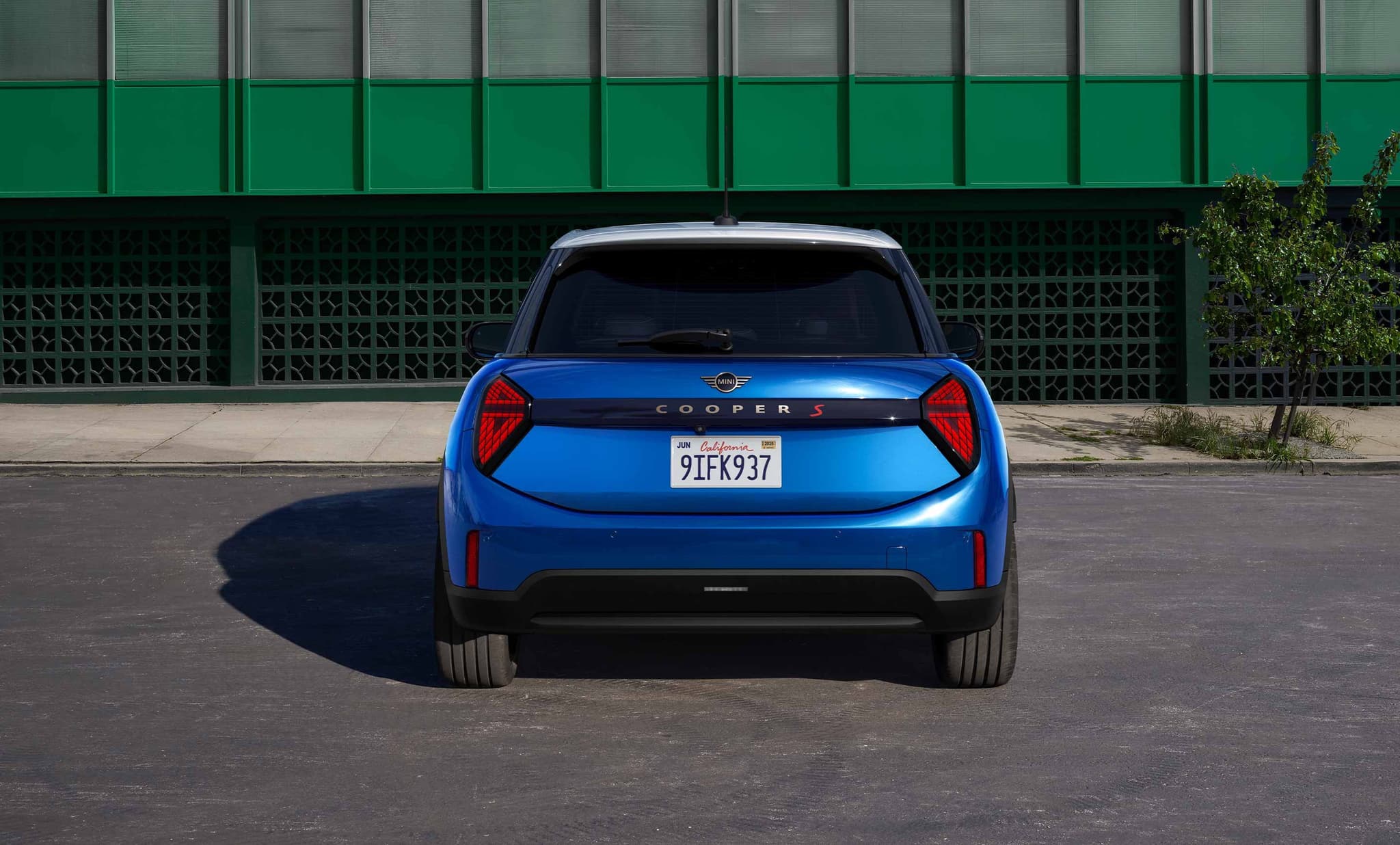 The New MINI Cooper 5-Door | MINI AU