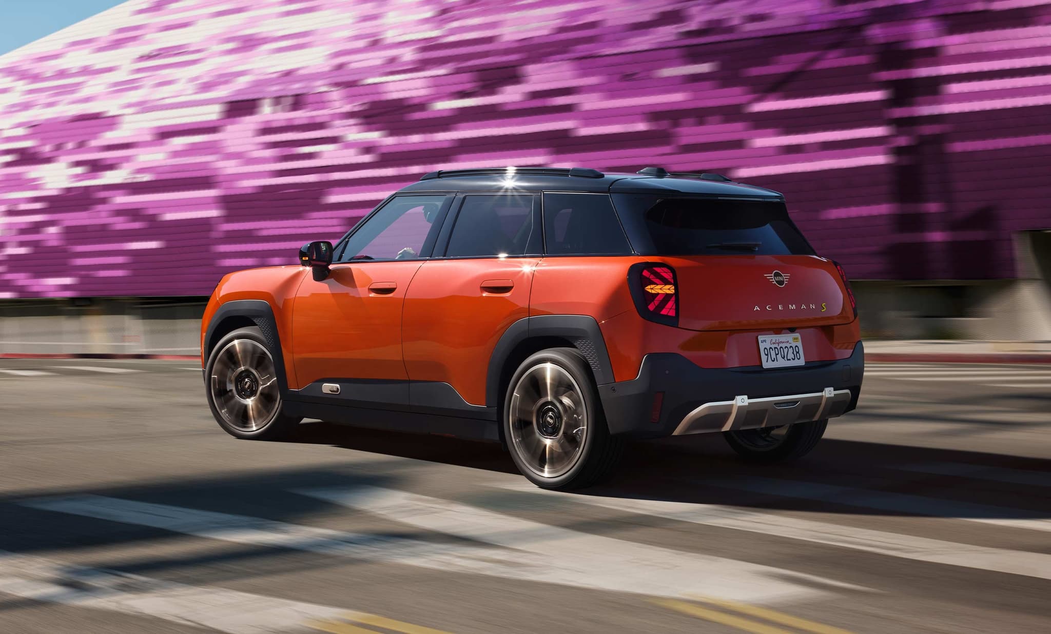 MINI Aceman - Electric Crossover | MINI AU