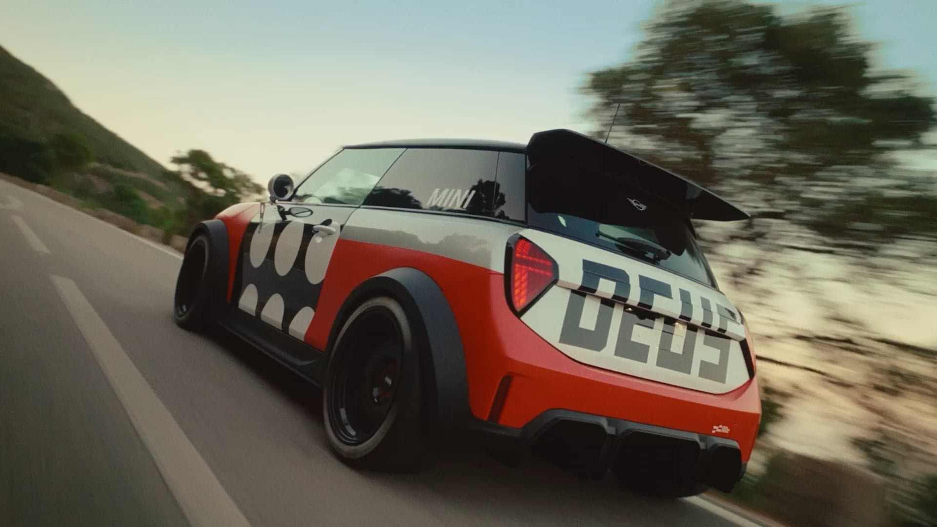 MINI JCW x DEUS EX MACHINA. | MINI AU